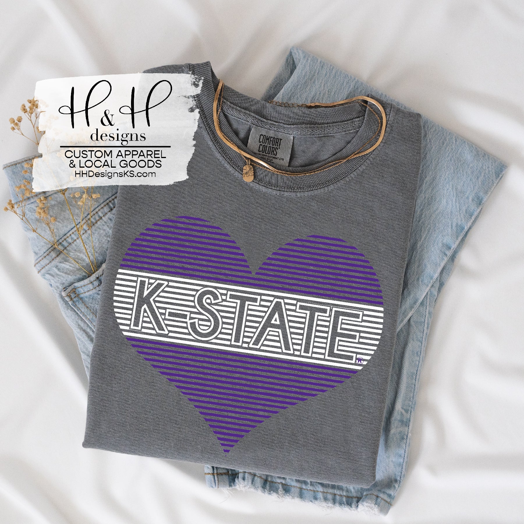 K-State Lined Heart ~ HHKSU113 ~ Licensed K-State Apparel – H&H Designs LLC