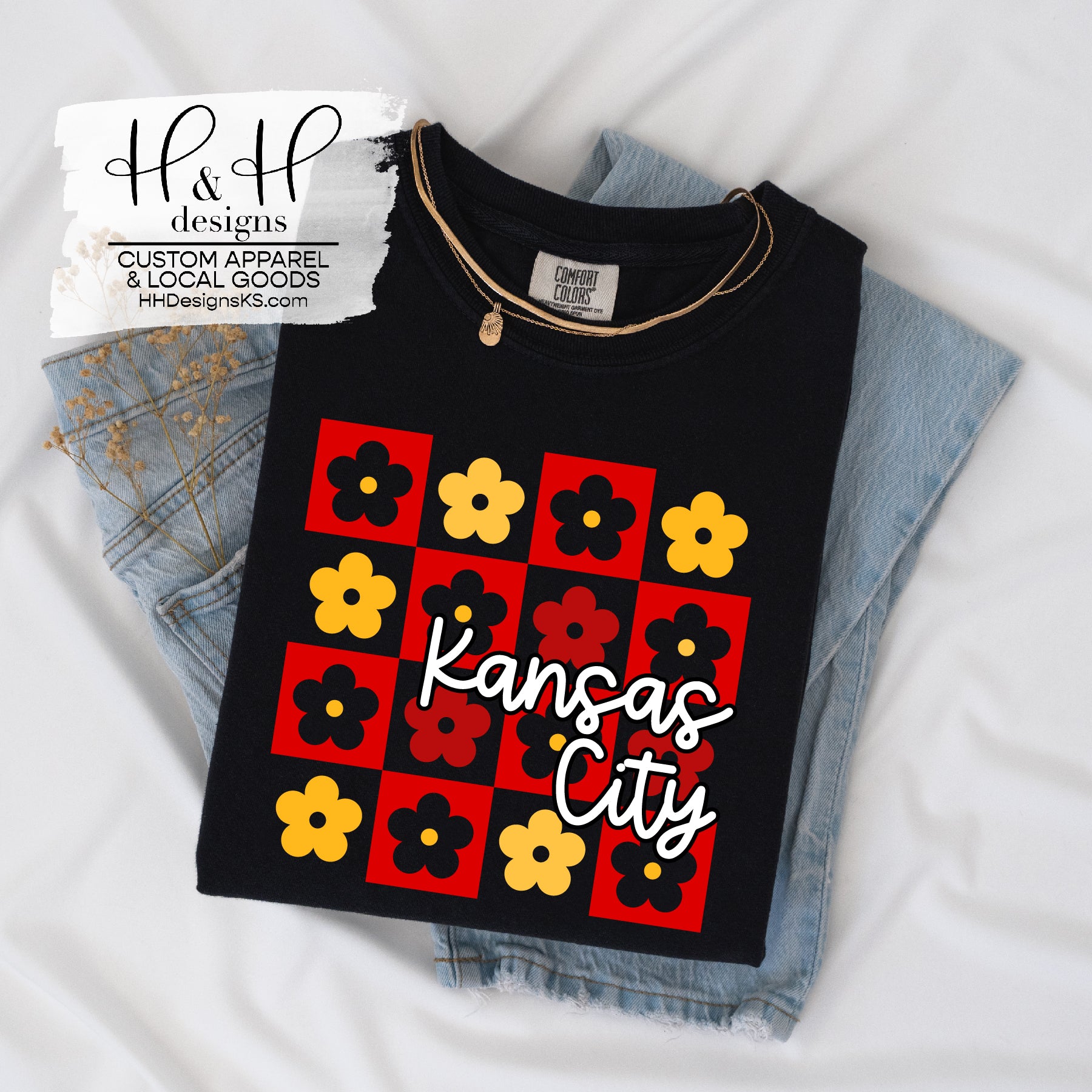 Kansas City Daisy Block - Red & Gold – H&H Designs LLC
