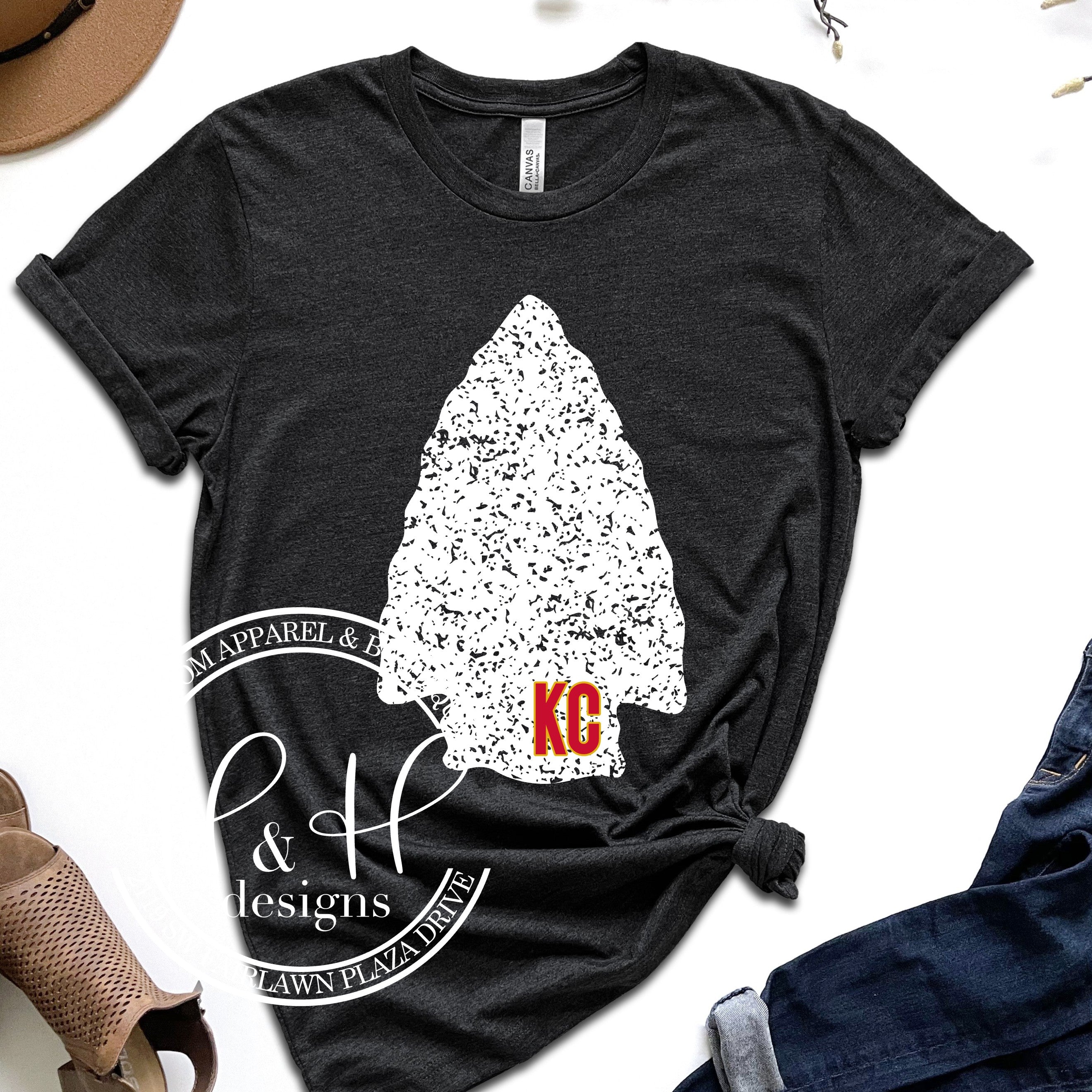 KC Distressed Arrowhead – H&H Designs LLC